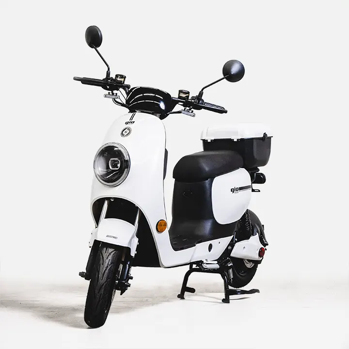 2024 GIO PORTUGA ULTRA LSM with ULTRA LONG RANGE LITHIUM BATTERY – GIO Scooters Canada